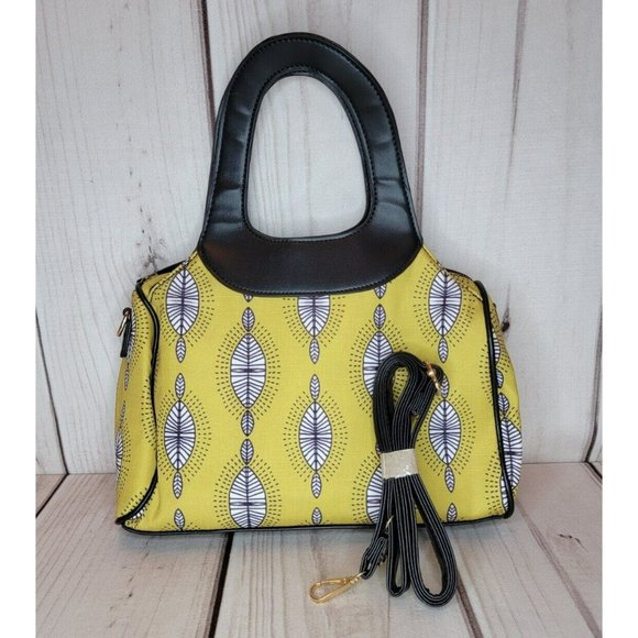 Izzy & Liv | Bags | Izzy Liv Queen Tribal Print Handbag W Detachable ...